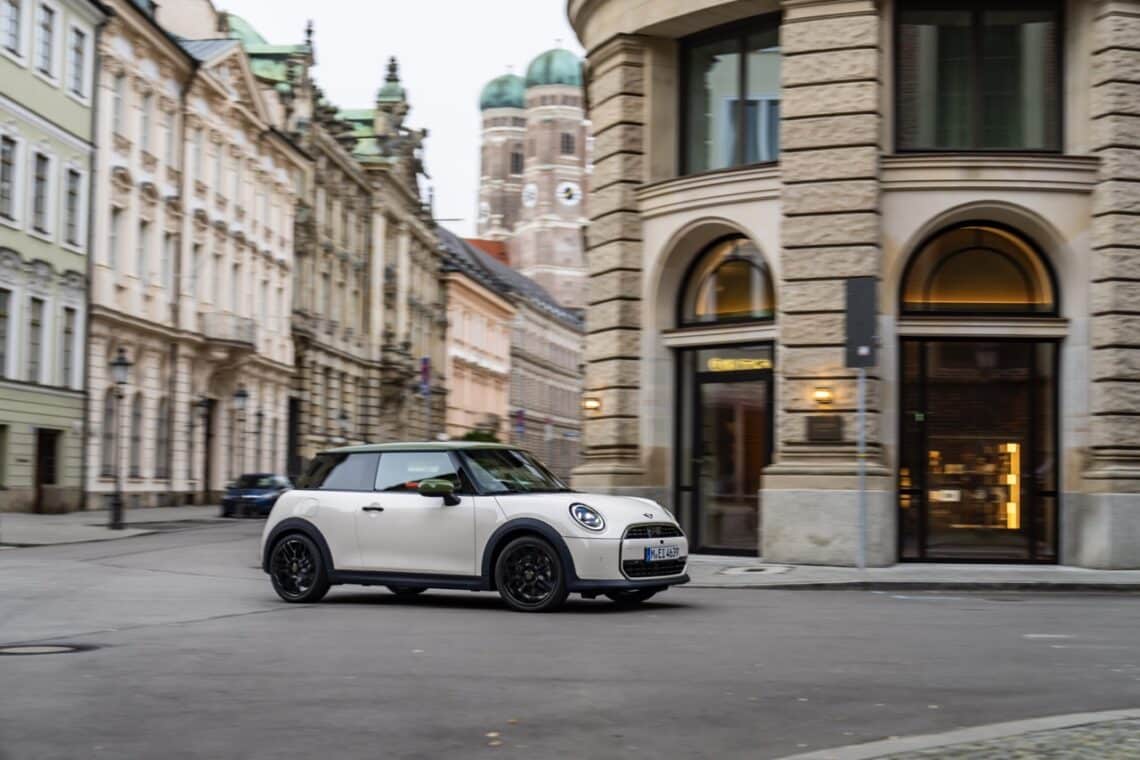 Mini Cooper Paul Smith : l’édition spéciale s’étend désormais aux ...